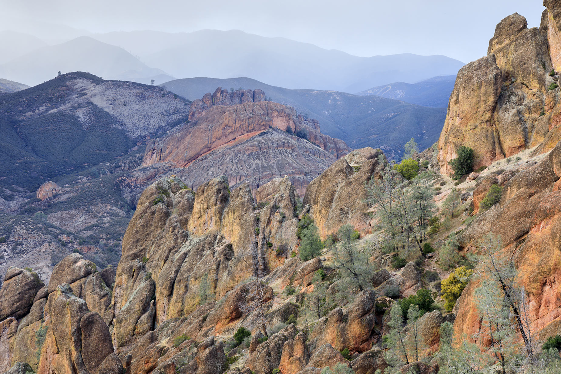 Pinnacles National Park - Hey!USA