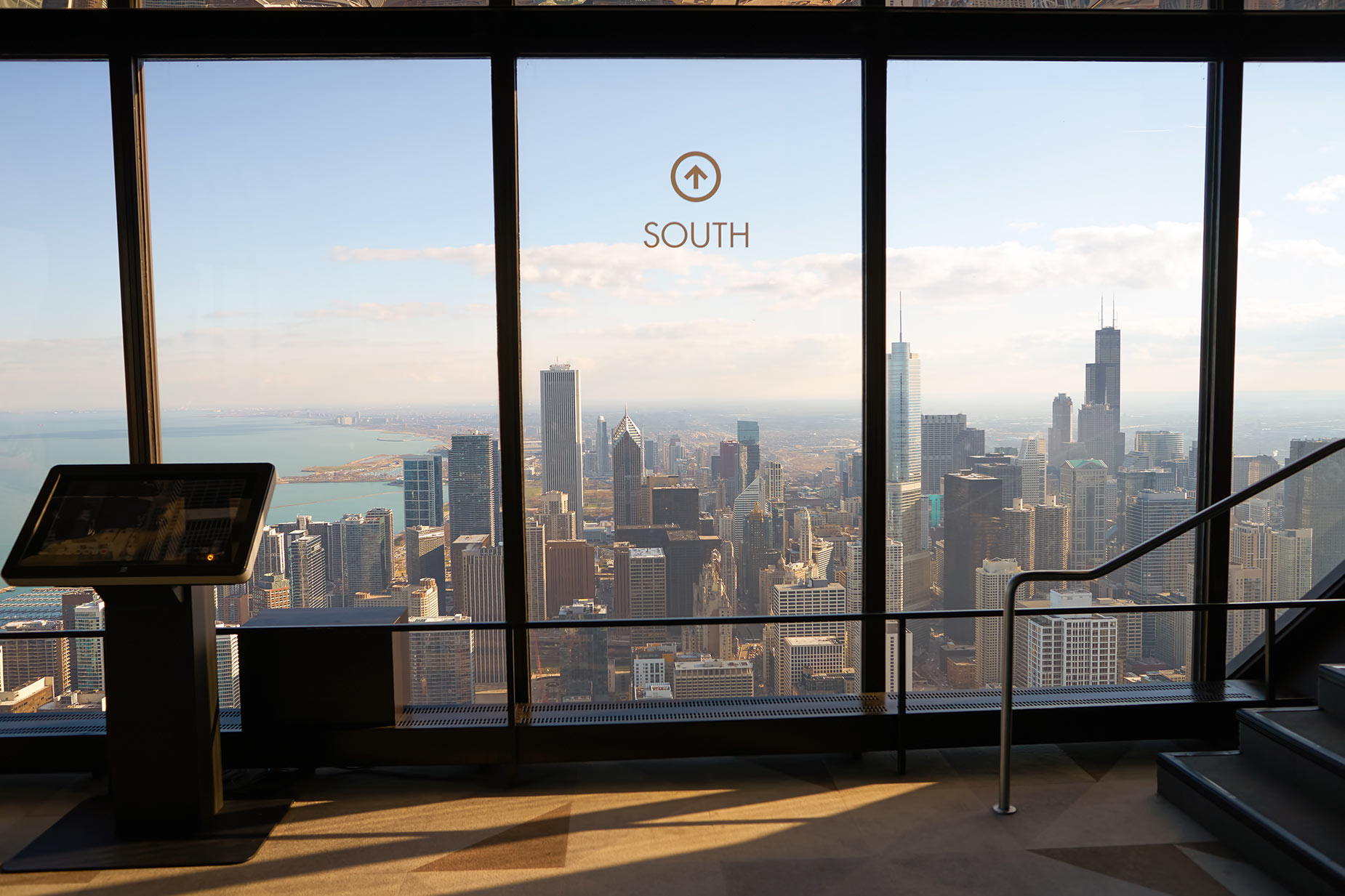 360 Chicago Observation Deck - Hey!USA